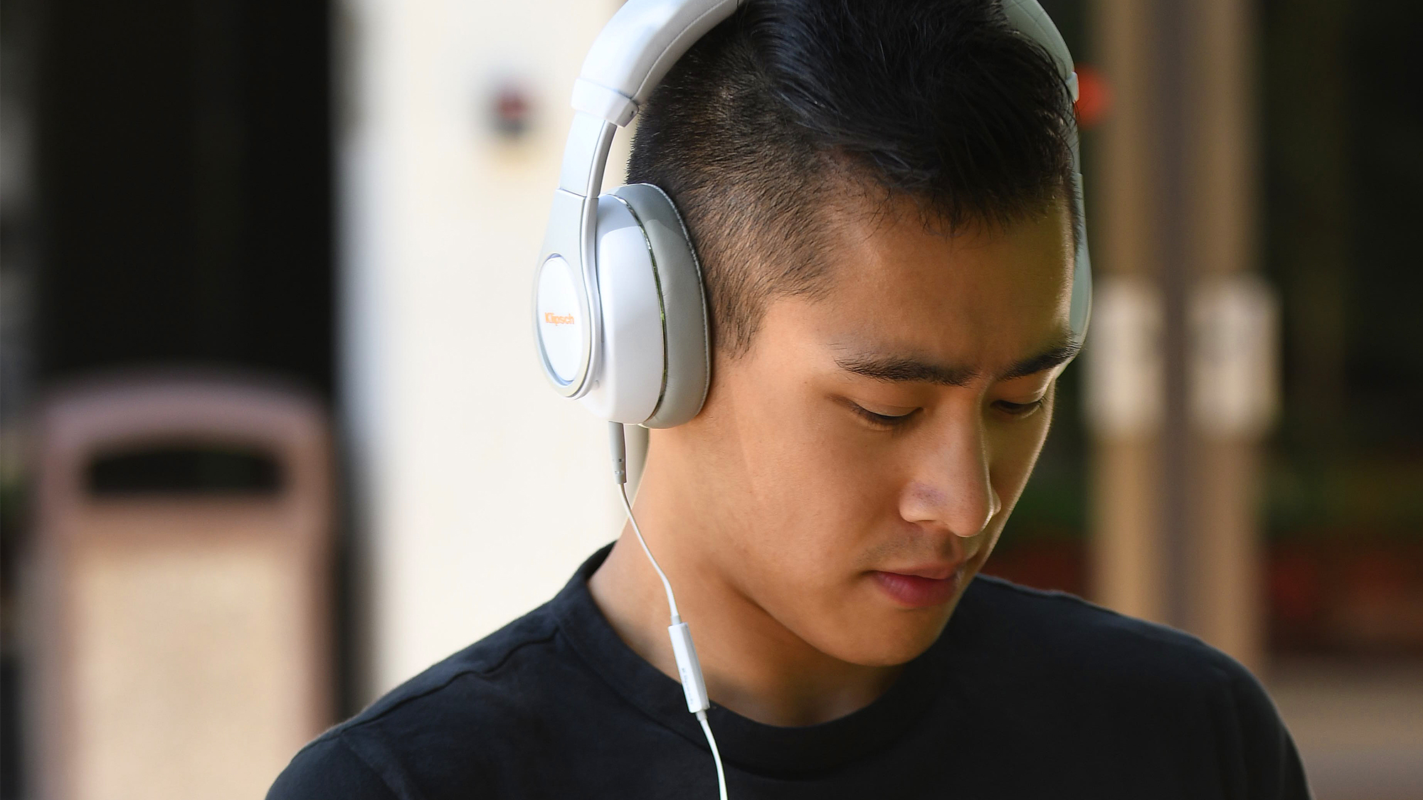 Reference Over-Ear Headphones - Wired | Klipsch
