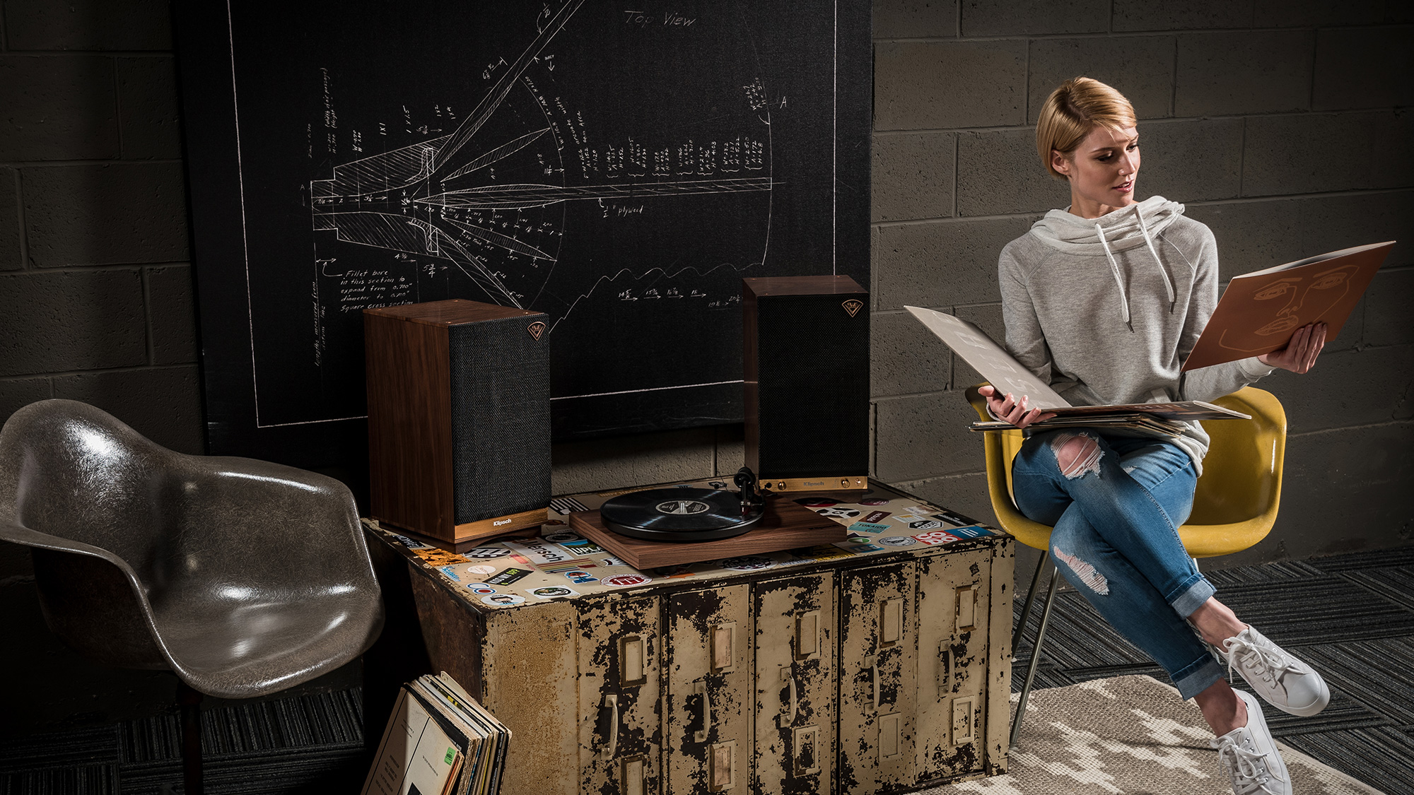 The Sixes | Powered Bookshelf Speakers | Klipsch