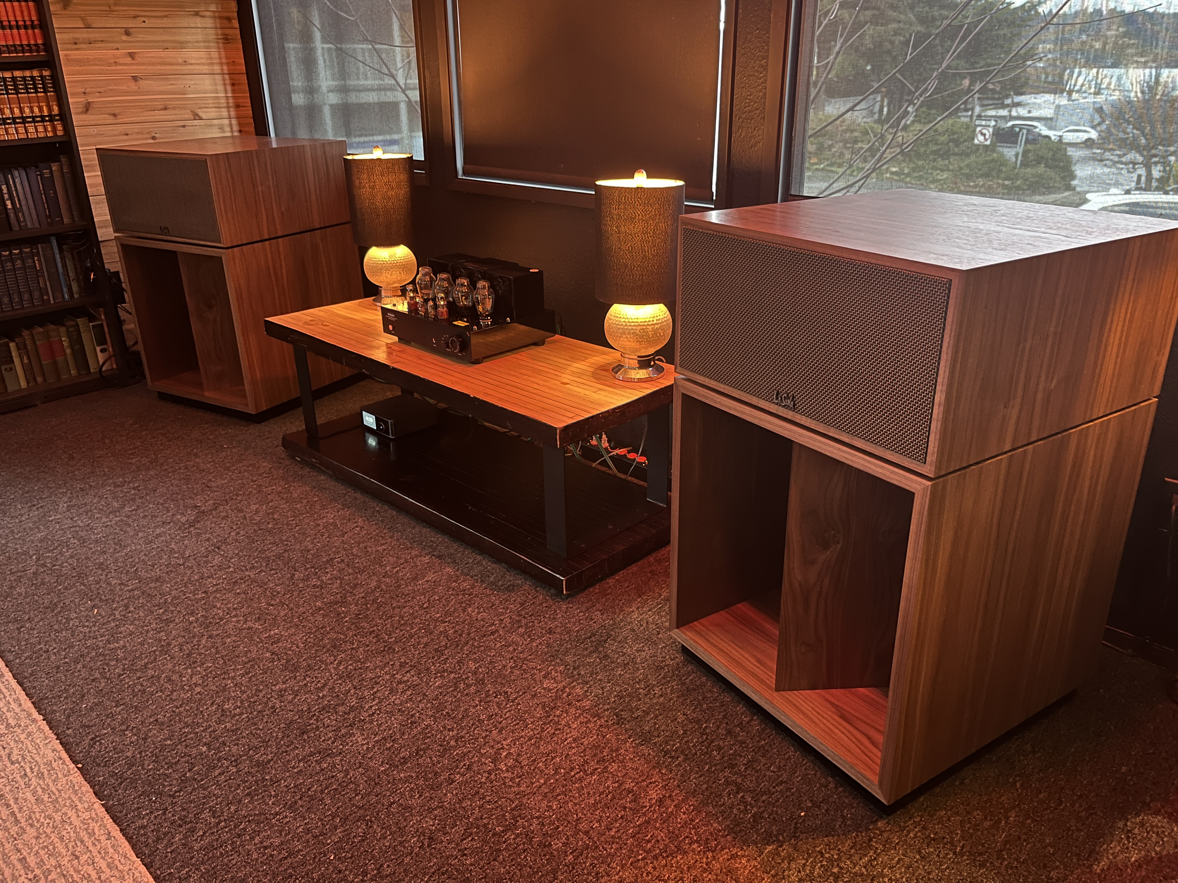 Dealers | Klipsch