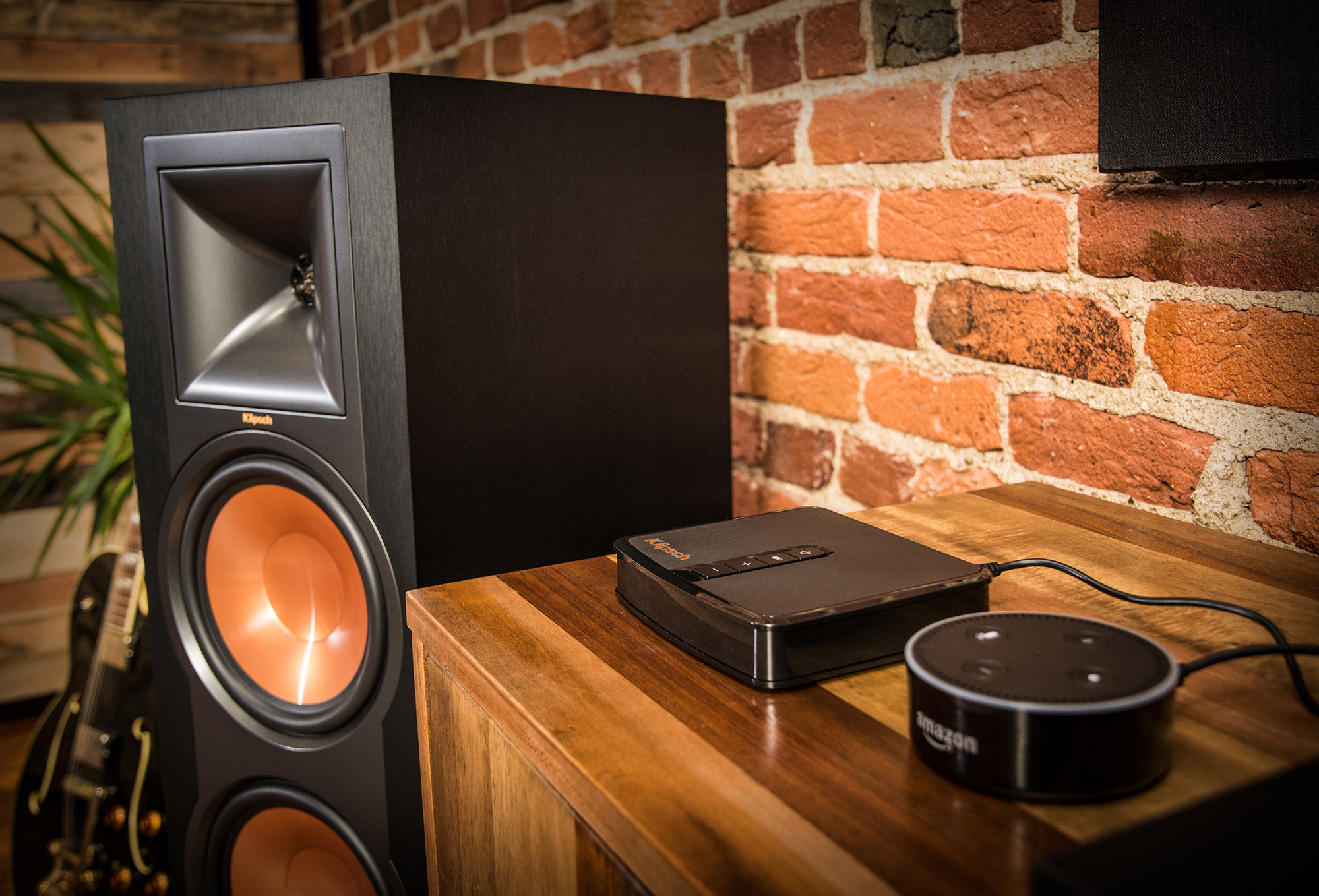 R-28PF Powered Floorstanding Speakers | Klipsch